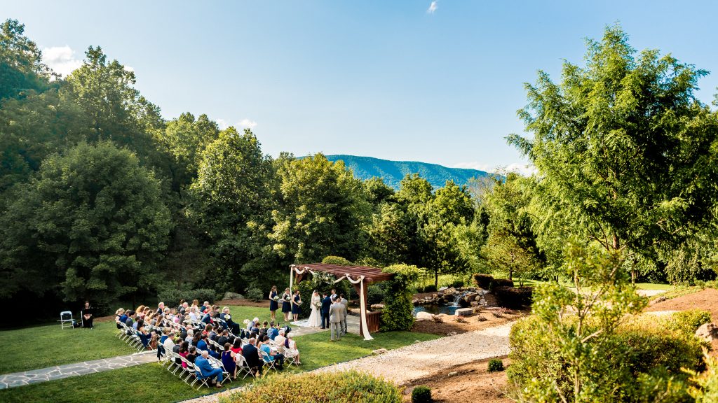 House mountain inn wedding 60 photos - Astyledwedding.com